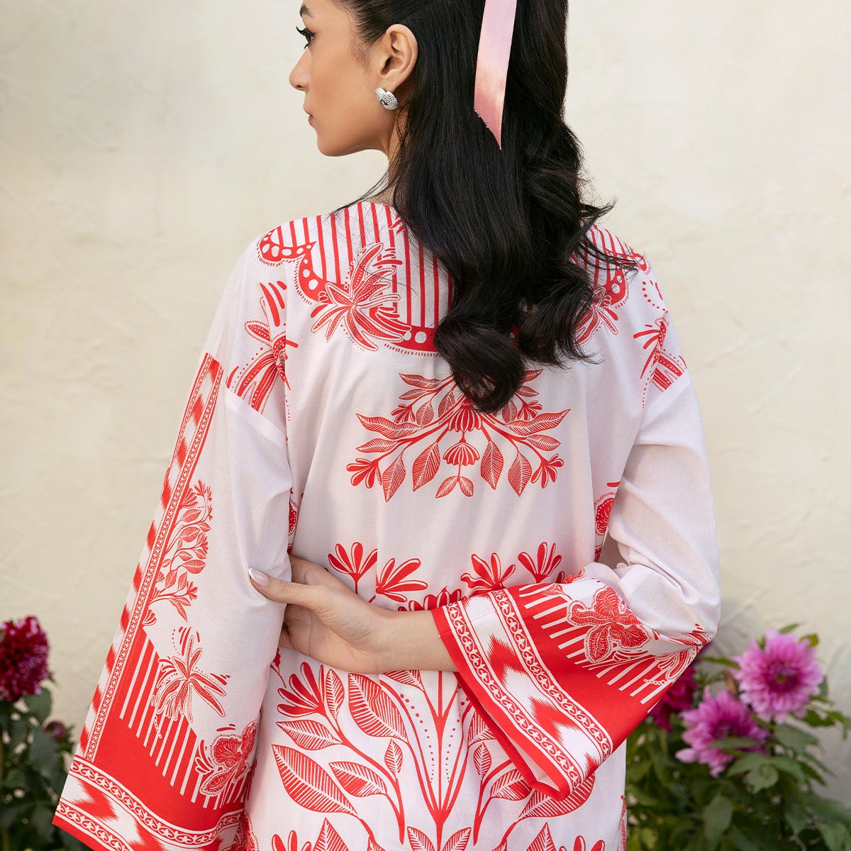 SCARLET REVERIE – Rupika Khanna